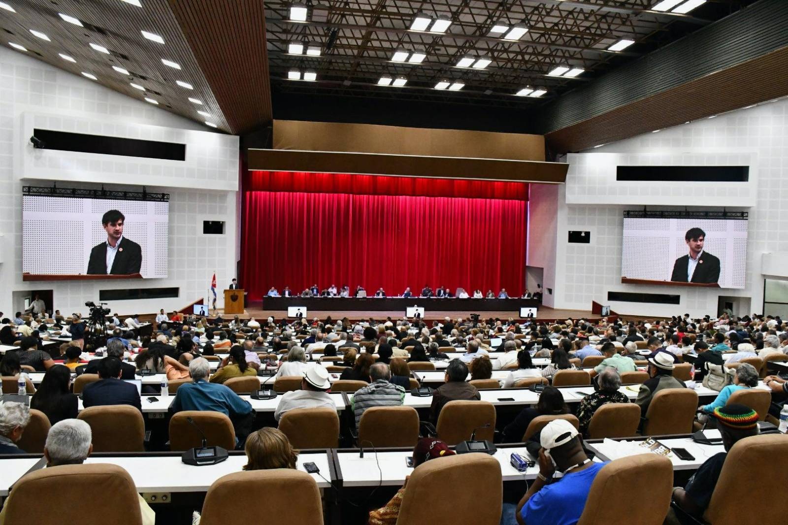 Presenting: The Havana Declaration on the New International Economic ...