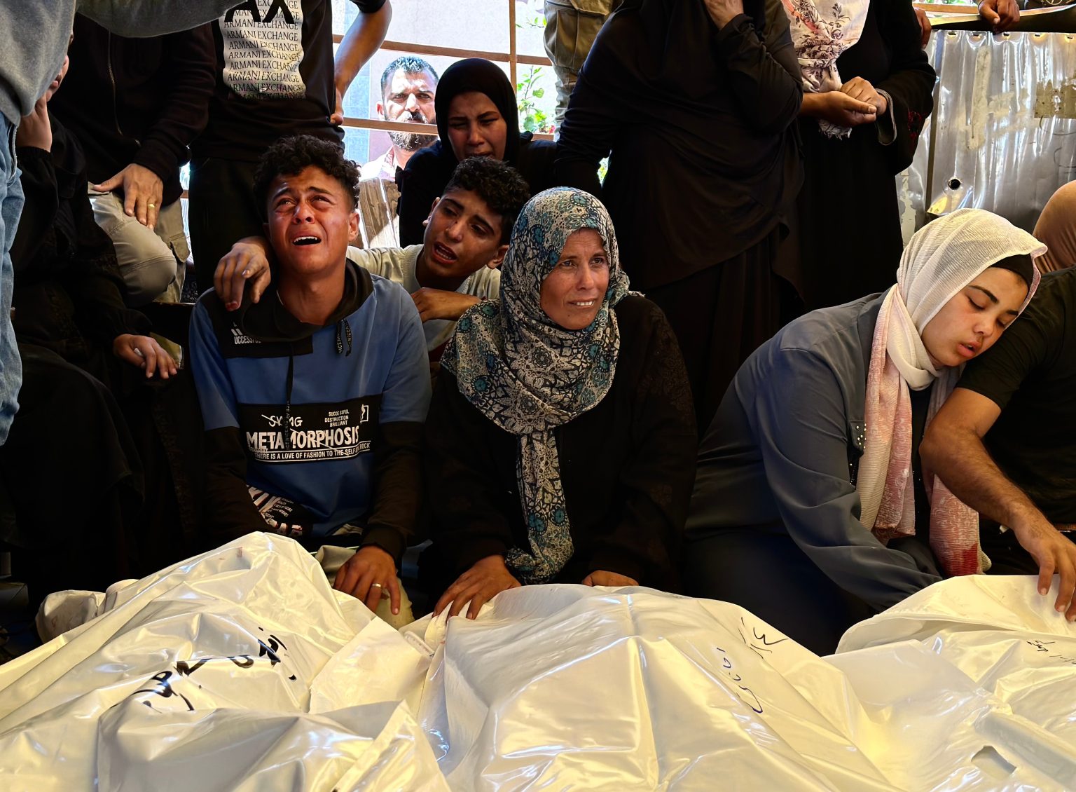 اسرائیل غزہ پردوبارہ غیر معینہ مدت تک قبضہ کرنے کا ارادہ رکھتا ہے۔ اصل میں اس کا مطلب یہاں ہے ...